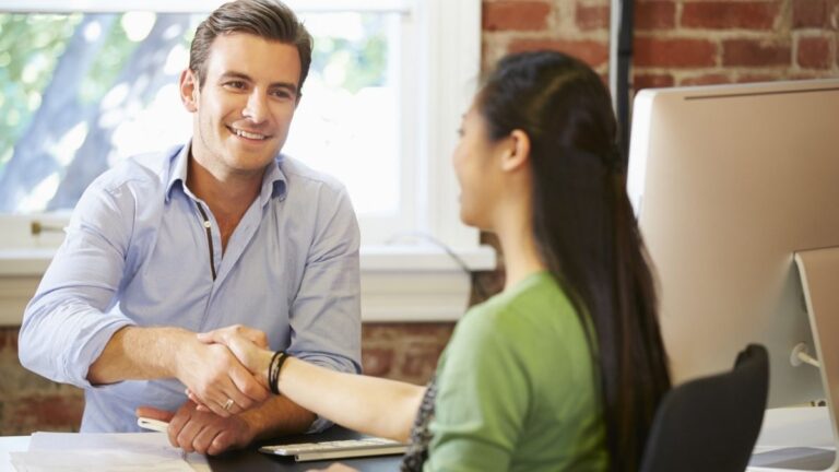 7 ways to improve your LinkedIn profile after graduating